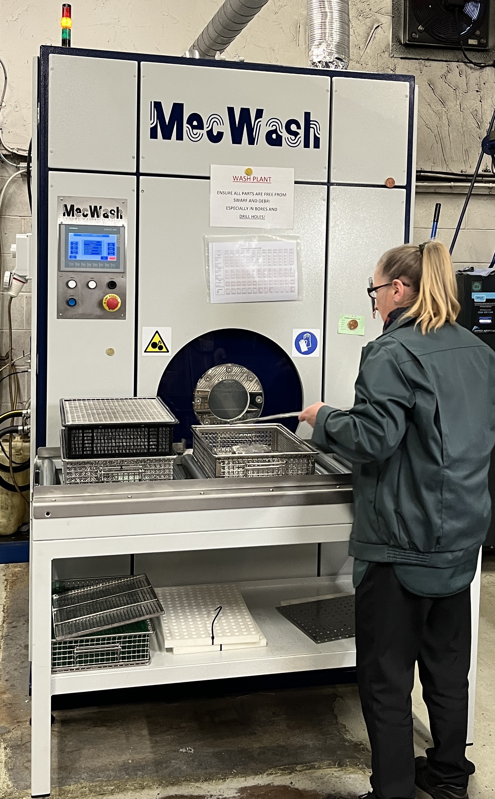 CNC Machining | Sliding Head | 5 axis machining | Rowan Precision